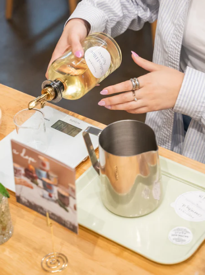 Locations – PADDYWAX Candle Bar, The Hague